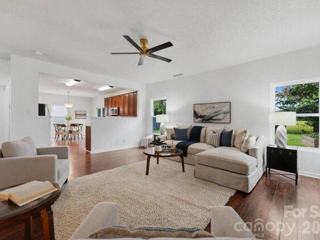 house with 3 bedroom, Charlotte NC ES104908522