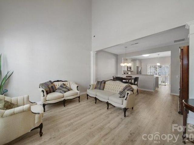 house with 3 bedroom, Charlotte NC ES104909164