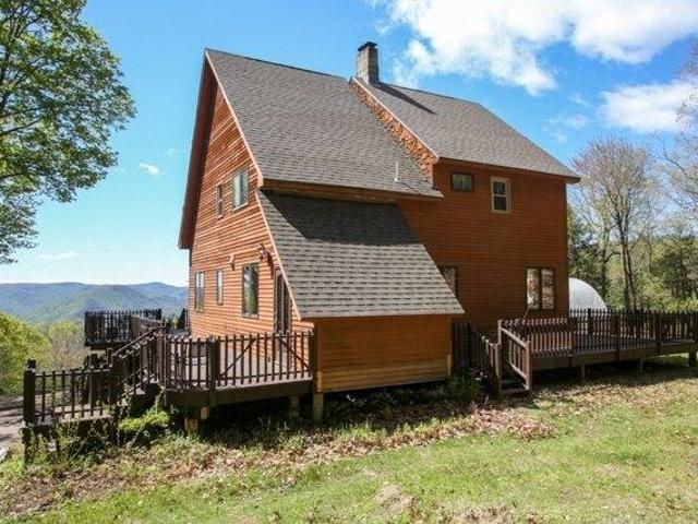 house with 3 bedroom, Charlemont MA ES104045108