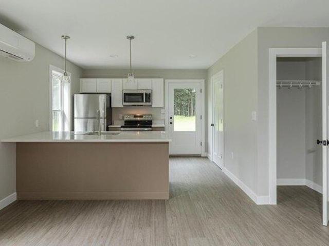 house with 3 bedroom, Charlestown NH ES105105772