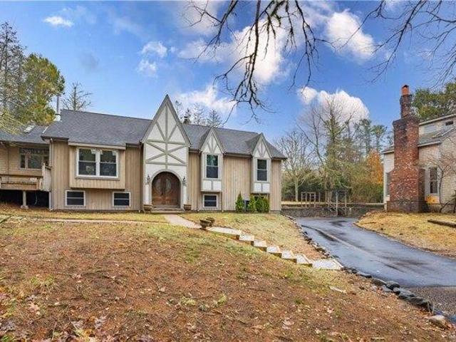 house with 3 bedroom, Charlestown RI DS102775449
