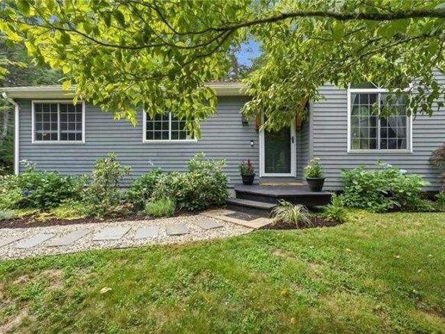 house with 3 bedroom, Charlestown RI ES105079649