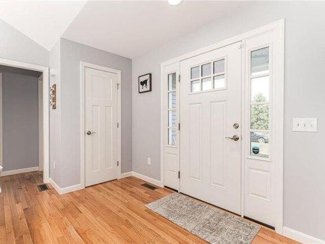 house with 3 bedroom, Charlestown RI ES105191569