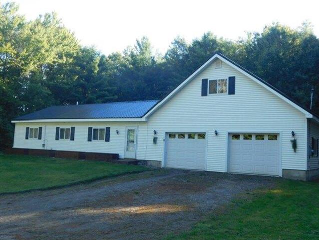 house with 3 bedroom, Charleston ME DLS102347127