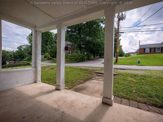 house with 3 bedroom, Charleston WV ES104907005