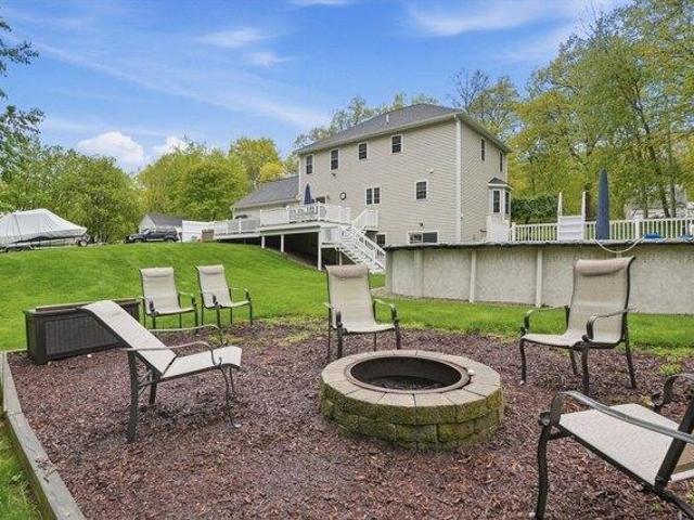 house with 3 bedroom, Charlton MA DS102670106