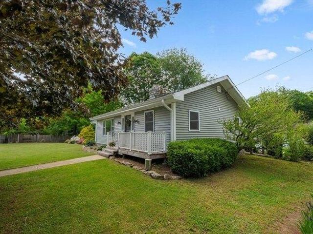 house with 3 bedroom, Charlton MA ES103160485