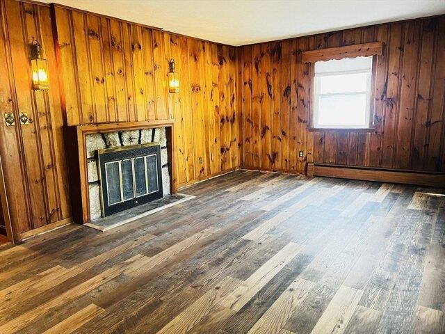 house with 3 bedroom, Charlton MA ES103223766