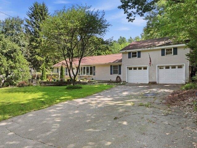 house with 3 bedroom, Charlton MA ES105095570