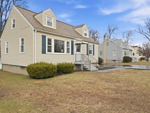 house with 3 bedroom, Chelmsford MA DLS103036294