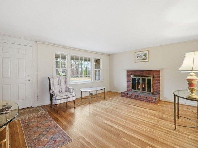 house with 3 bedroom, Chelmsford MA DS102594677