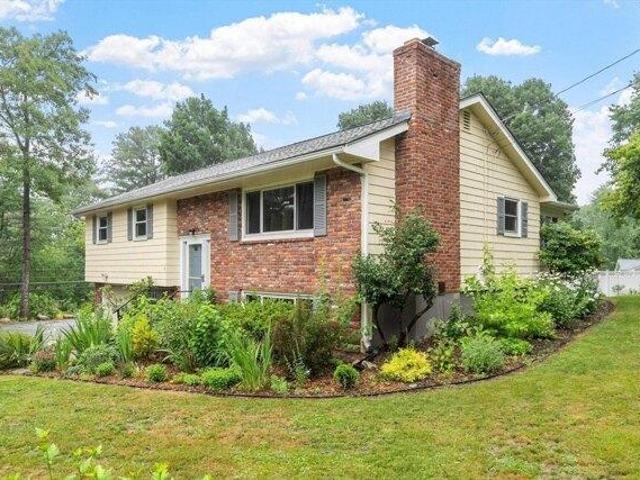 house with 3 bedroom, Chelmsford MA DS103966470