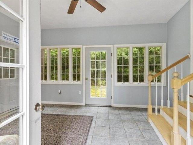 house with 3 bedroom, Chelmsford MA ES104351665