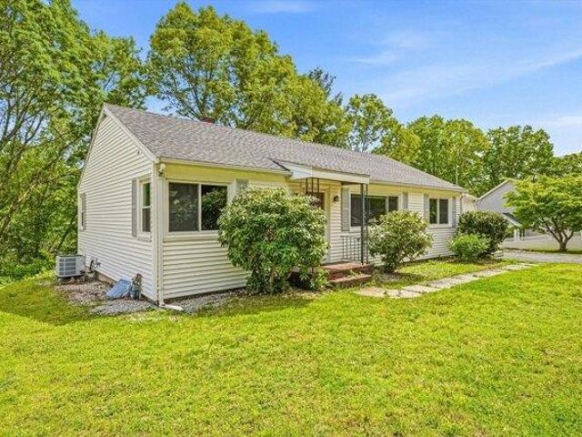house with 3 bedroom, Chelmsford MA ES104352787