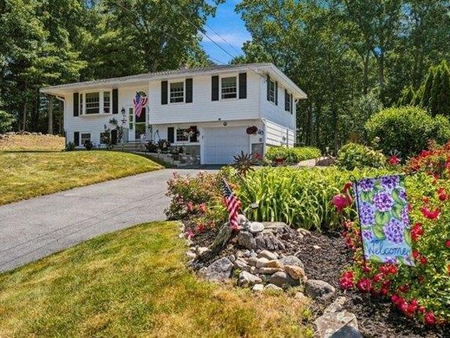 house with 3 bedroom, Chelmsford MA ES104758899