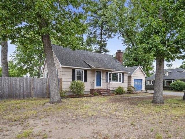 house with 3 bedroom, Chelmsford MA ES104853058