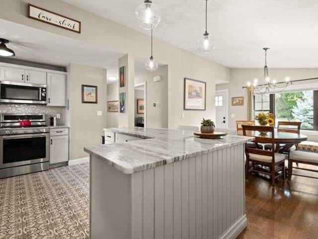 house with 3 bedroom, Chelmsford MA ES105157204