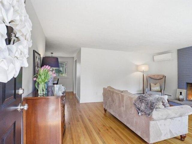 house with 3 bedroom, Chelmsford MA ES102859917