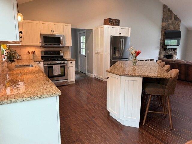 house with 3 bedroom, Chelmsford MA ES103809441