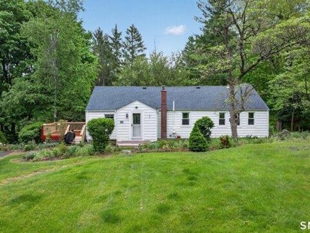 house with 3 bedroom, Cheshire CT DS102284136