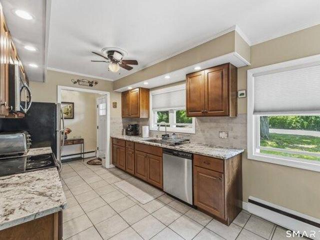 house with 3 bedroom, Cheshire CT ES104849282