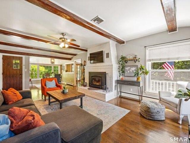 house with 3 bedroom, Cheshire CT ES104919902