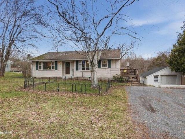 house with 3 bedroom, Cheshire MA DLS102283091