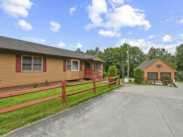 house with 3 bedroom, Cheshire MA ES104407980