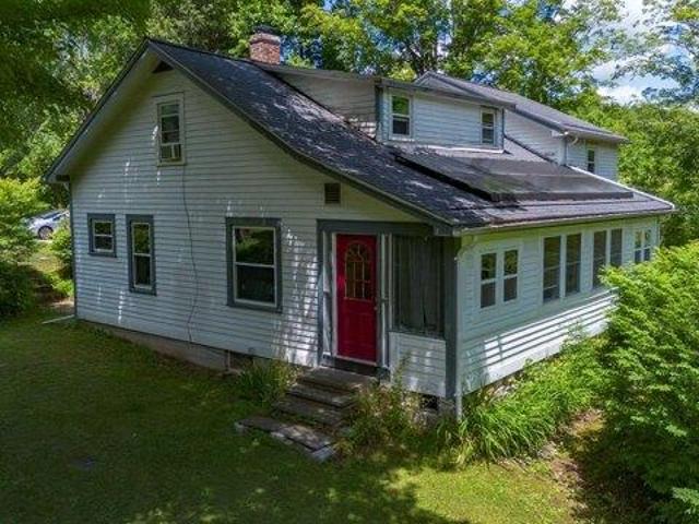 house with 3 bedroom, Cheshire MA ES104811954