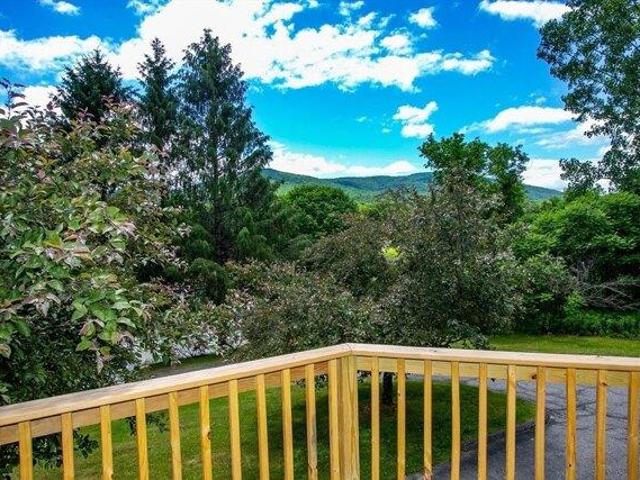 house with 3 bedroom, Cheshire MA ES105095425