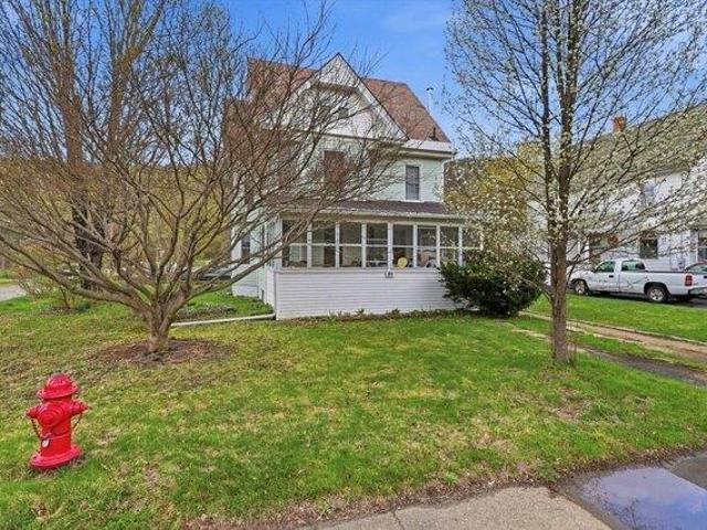 house with 3 bedroom, Chester MA DLS103125904