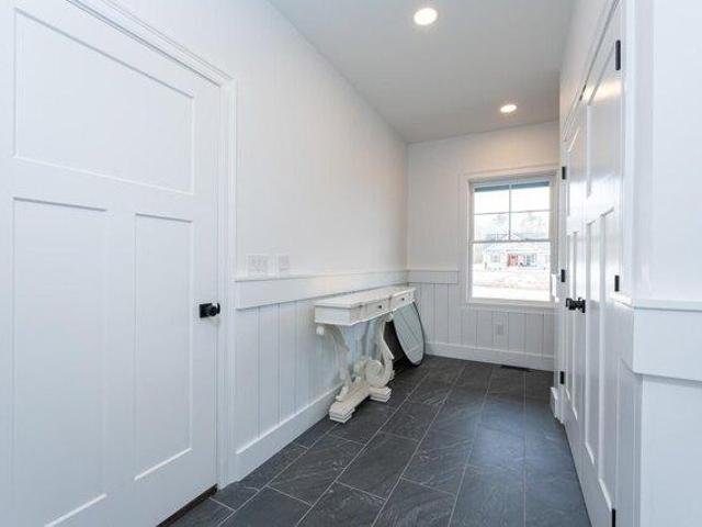 house with 3 bedroom, Chester NH DLS102346632