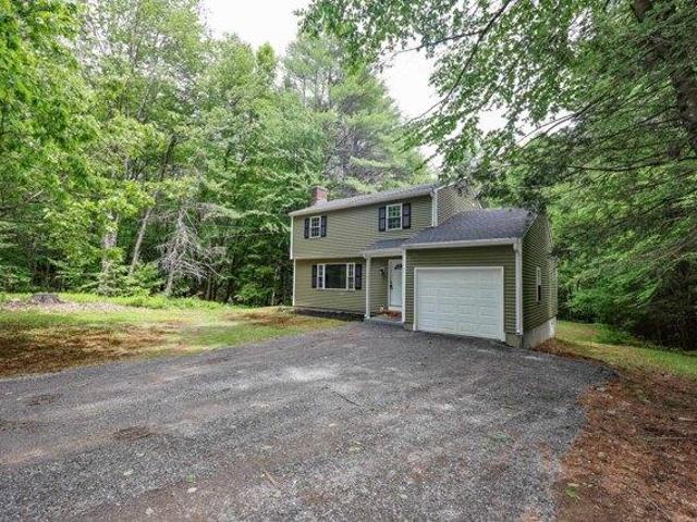 house with 3 bedroom, Chester NH DS104330107