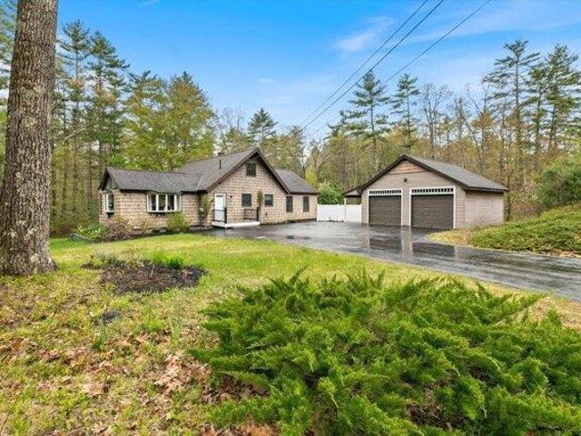 house with 3 bedroom, Chester NH ES103498870