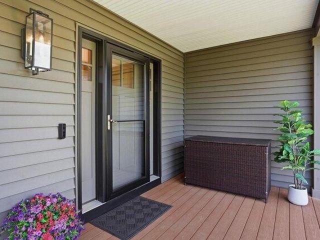 house with 3 bedroom, Chester NH ES103889673