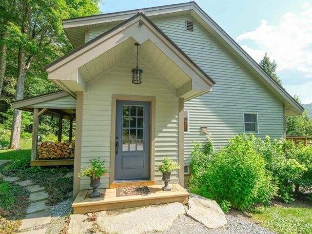 house with 3 bedroom, Chester VT DS102444239