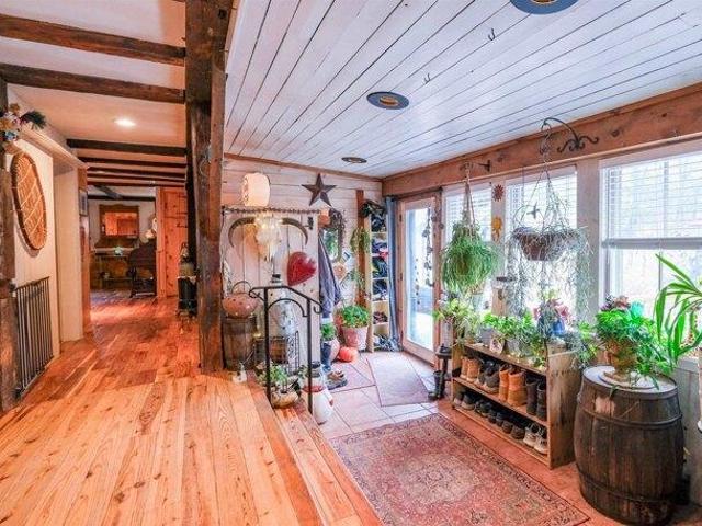 house with 3 bedroom, Chester VT ES103497907