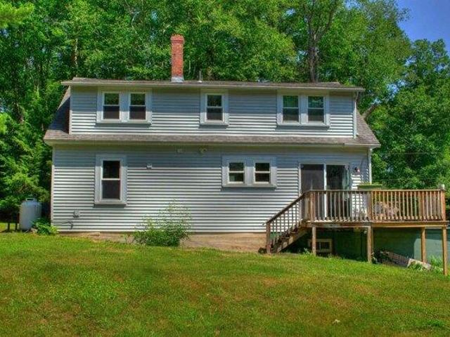 house with 3 bedroom, Chesterfield NH ES105126297