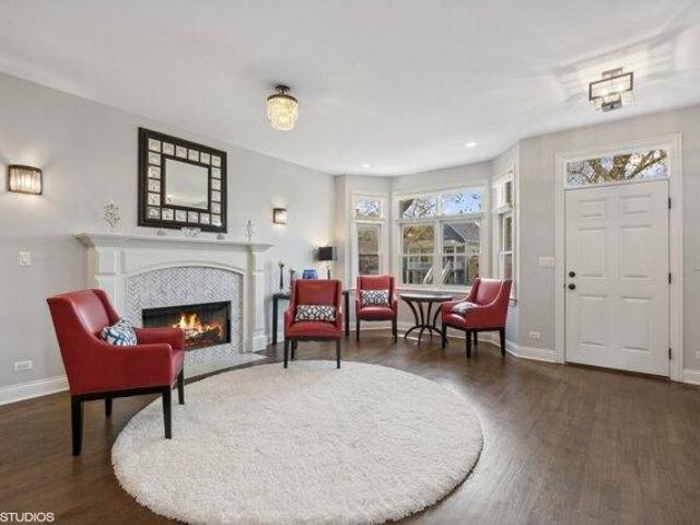 house with 3 bedroom, Chicago IL DLS88247250