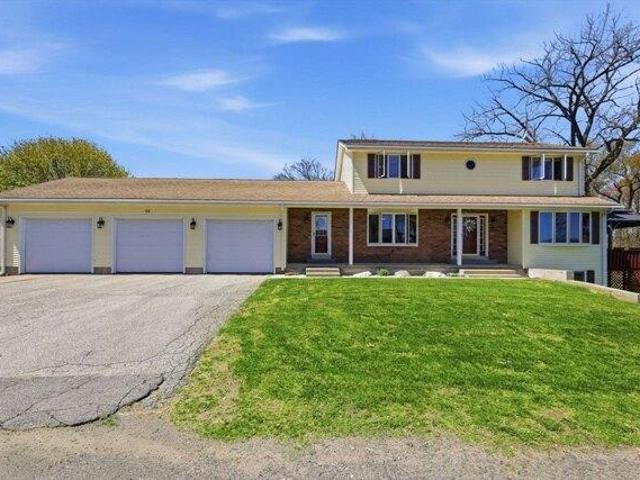 house with 3 bedroom, Chicopee MA DS102316384
