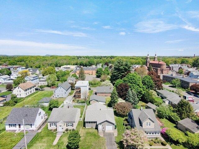 house with 3 bedroom, Chicopee MA DS102708285