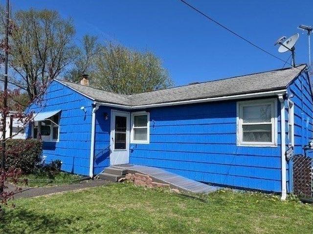 house with 3 bedroom, Chicopee MA DS102860645