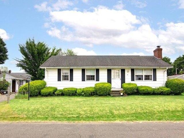 house with 3 bedroom, Chicopee MA DS103034326
