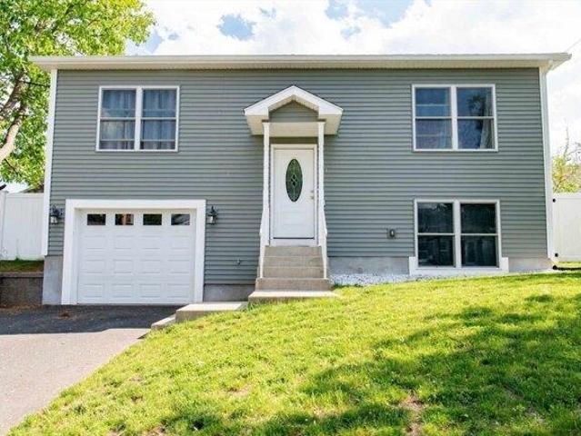 house with 3 bedroom, Chicopee MA DS103161341