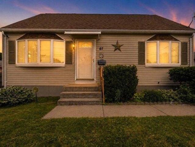 house with 3 bedroom, Chicopee MA DS103496948