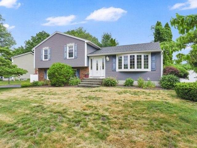 house with 3 bedroom, Chicopee MA DS103851089
