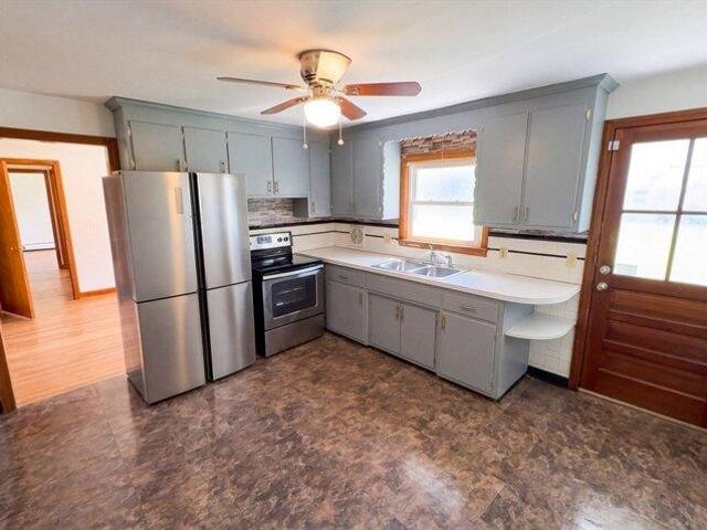 house with 3 bedroom, Chicopee MA DS103807488