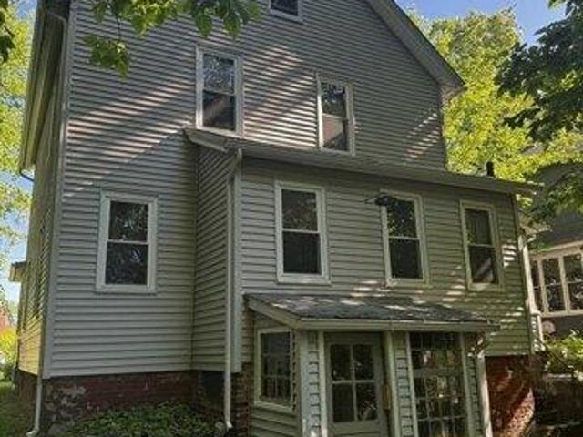 house with 3 bedroom, Chicopee MA DS103808995