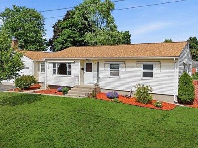 house with 3 bedroom, Chicopee MA DS103968294