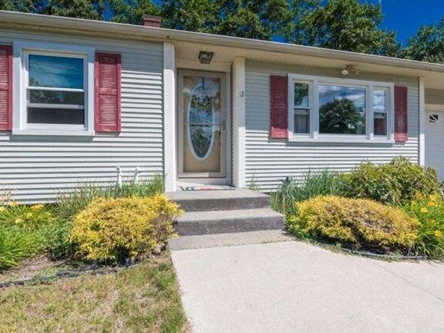 house with 3 bedroom, Chicopee MA DS104148961